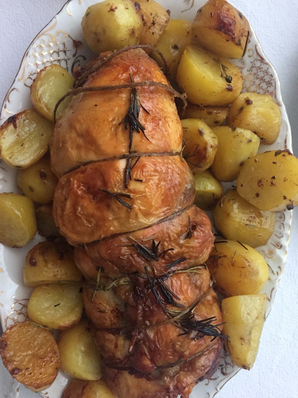 Pulë e mbushur me patate furre. - Bake My Day Happy