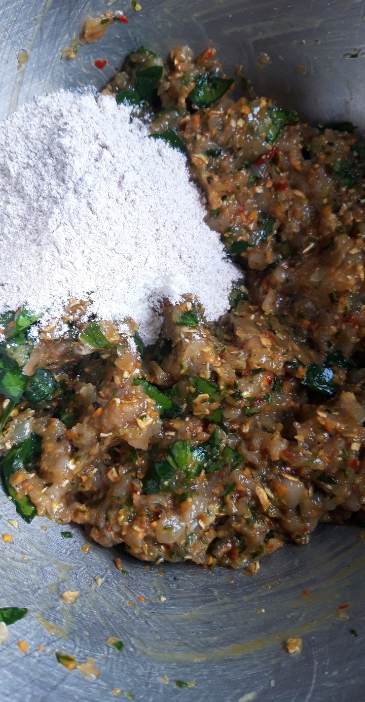 Qofte pule me perime dhe erëza - Bake My Day Happy