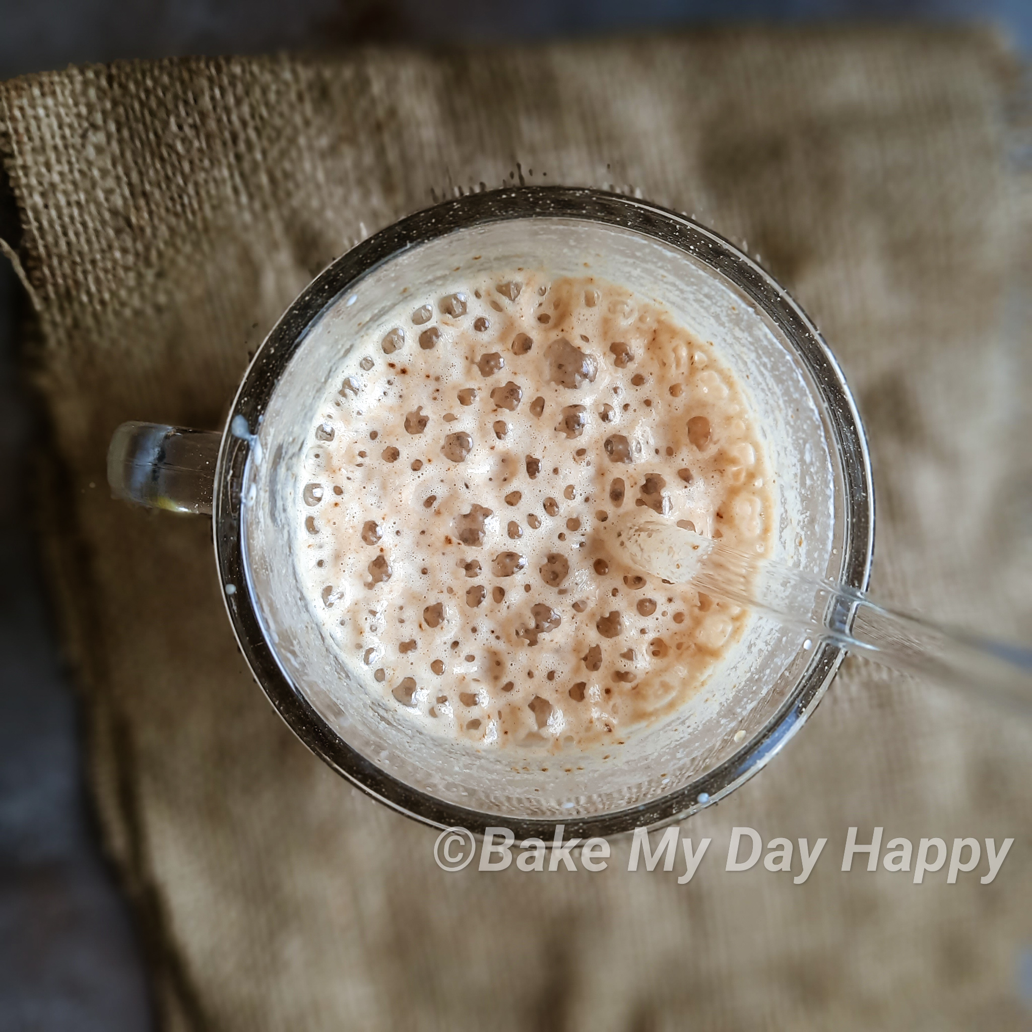 Kafe elbi (orzo) me pluhur Maca - Bake My Day Happy
